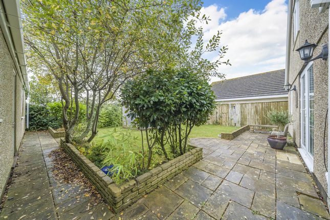 Pencaerfenni Park, Crofty, Swansea SA4, 4 bedroom detached bungalow for ...