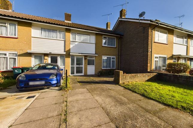 Ashdown Drive, Crawley RH10, 3 bedroom terraced house for sale ...