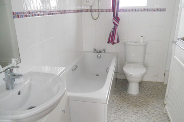 Weavers Road, Wellingborough NN8, 3 bedroom end terrace house to rent ...