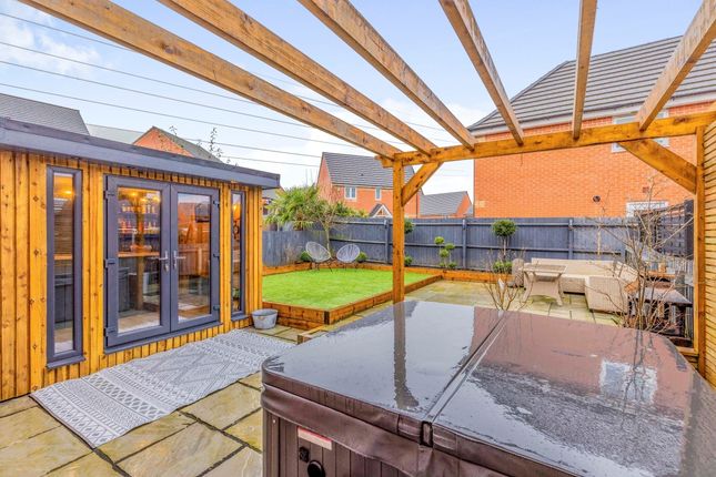 Fazeley Drive, Brindley Village, Stoke-On-Trent ST6, 4 bedroom link ...