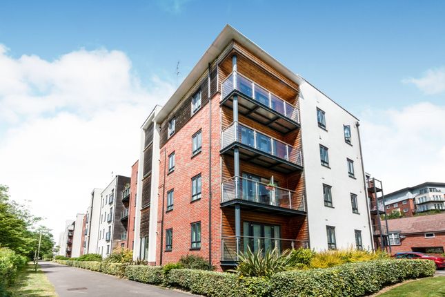 Sinclair Drive, Basingstoke RG21, 2 bedroom flat to rent - 44968335 ...