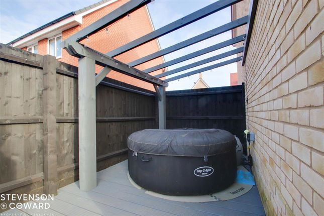 Vale View Road, Sproughton, Ipswich IP8, 2 bedroom end terrace house ...