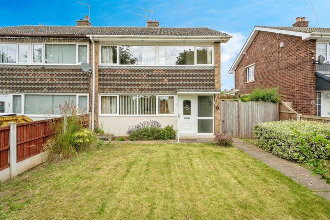 3 Bed Semi Detached House For Sale In Queen Mary Crescent Kirk Sandall