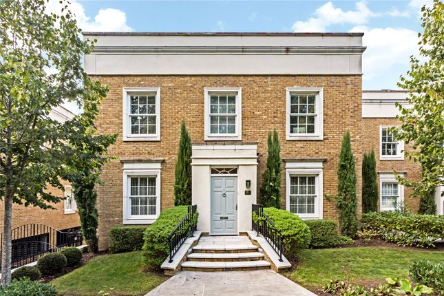 Connaught Square, Winchester, Hampshire SO22, 2 bedroom flat for sale ...