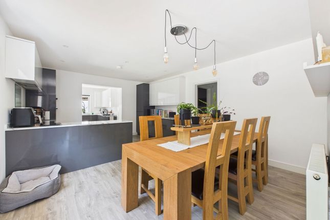 Broadwater Lane, Copsale, Horsham, 6Qw. RH13, 4 bedroom bungalow for ...