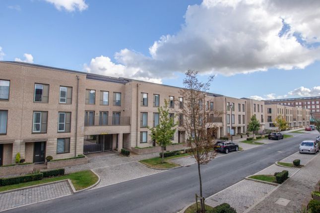 Clock Tower Way, York YO23, 3 bedroom town house for sale - 67307648 ...