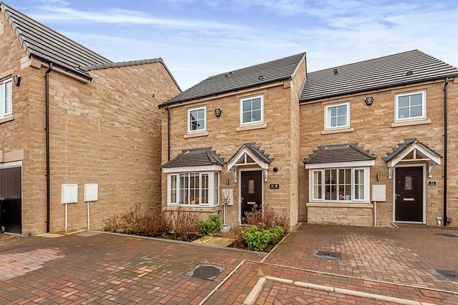 Harrowins Farm Drive, Queensbury, Bradford BD13, 3 bedroom semi ...