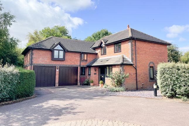 Homes for Sale in Hawthorn Avenue, Thame OX9 - Buy Property in Hawthorn ...