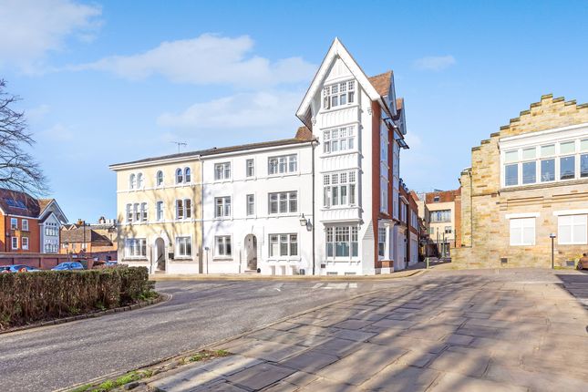 Market Square, Horsham RH12, 2 bedroom flat for sale - 58644652 ...