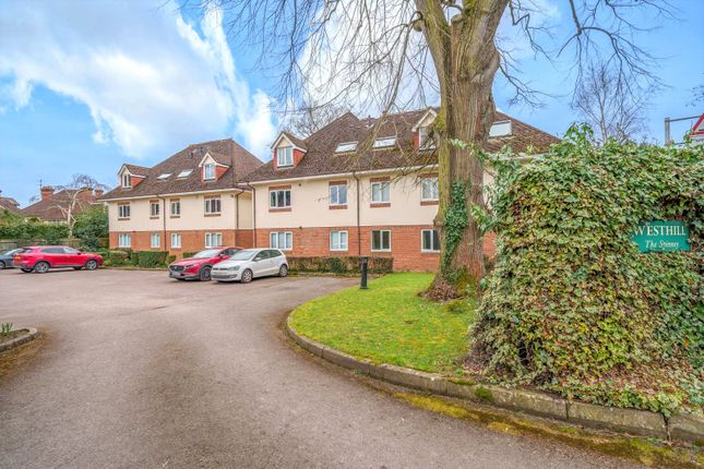 The Spinney, West Hill Road, Woking GU22, 2 bedroom flat for sale ...