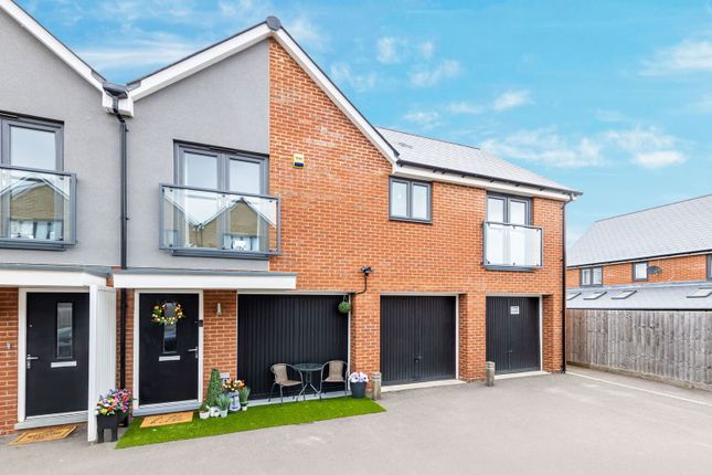 Thackeray Drive, Northfleet, Gravesend DA11, 2 bedroom semi-detached house for sale - 68183467 ...