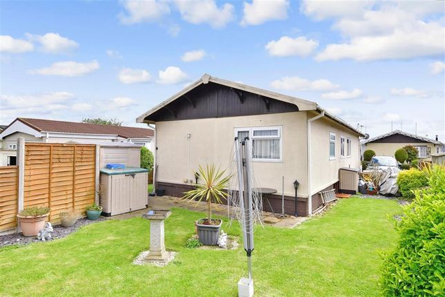 Vicarage Lane, Hoo, Rochester, Kent ME3, 3 bedroom mobile/park home for ...