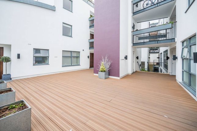 Offord Road, Islington, London N1, 2 bedroom flat for sale - 58730538 ...
