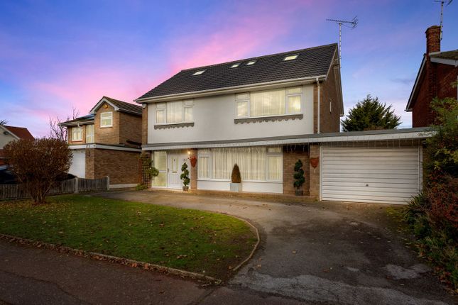 Homes For Sale In Thorpe Bay Gardens Southend On Sea Ss1 Buy
