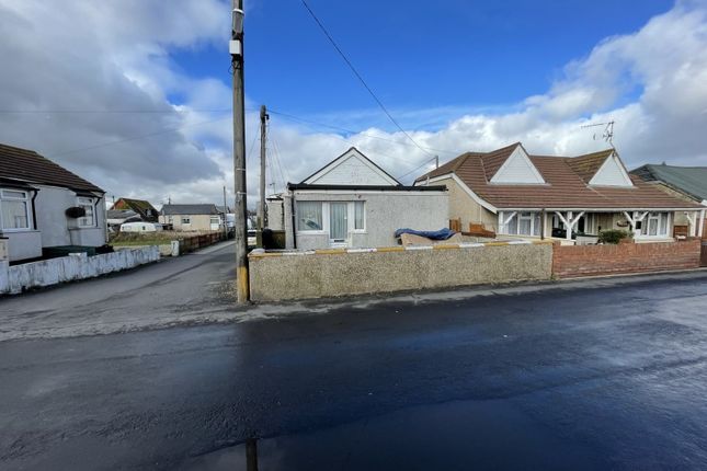 73 Brooklands, Jaywick, Clacton-On-Sea, Essex CO15, 2 bedroom bungalow ...