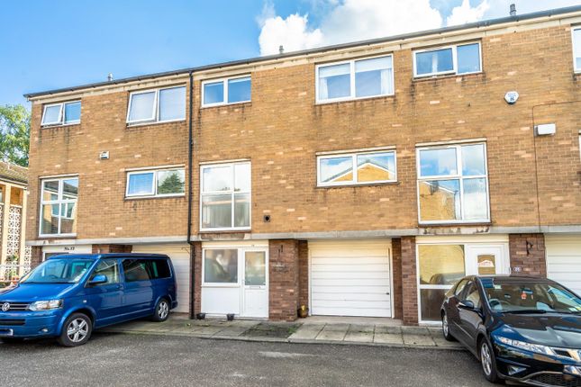 Ashfield Court, Tadcaster Road, York YO24, 3 bedroom town house for ...