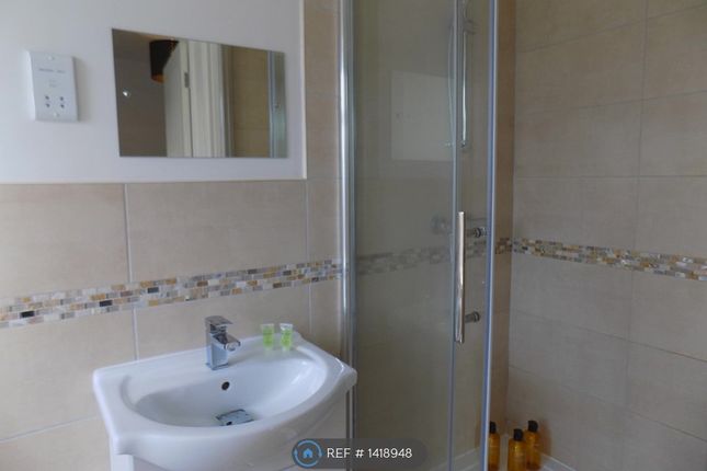 Splott Road, Cardiff CF24, 1 bedroom flat to rent - 61760435 ...