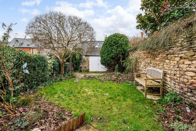 High Street, Lechlade GL7, 3 bedroom end terrace house for sale ...
