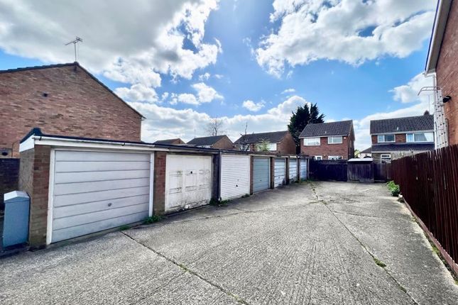 Sundon Park Road, Luton LU3, 3 bedroom semi-detached house for sale ...