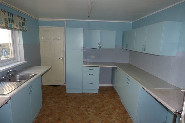 7 Briton Ferry Road, Melyn, Neath. SA11, 3 bedroom terraced house for ...