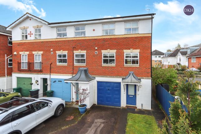 Longman Close, Watford WD18, 3 bedroom town house for sale - 64369993 ...