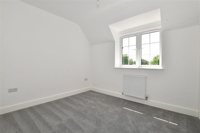 Lower Fant Road, Maidstone, Kent ME16, 4 bedroom semi-detached house ...