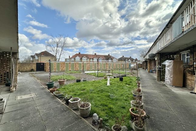 Park Side, Barra Hall Circus, Hayes UB3, 1 bedroom flat for sale ...