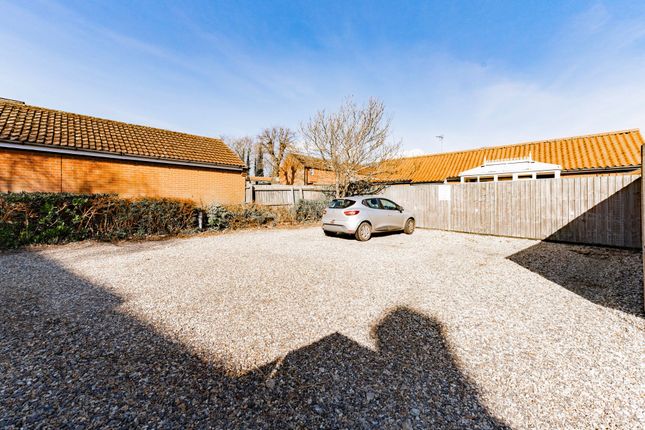 Old Market Road, Stalham, Norwich NR12, 2 bedroom flat for sale ...