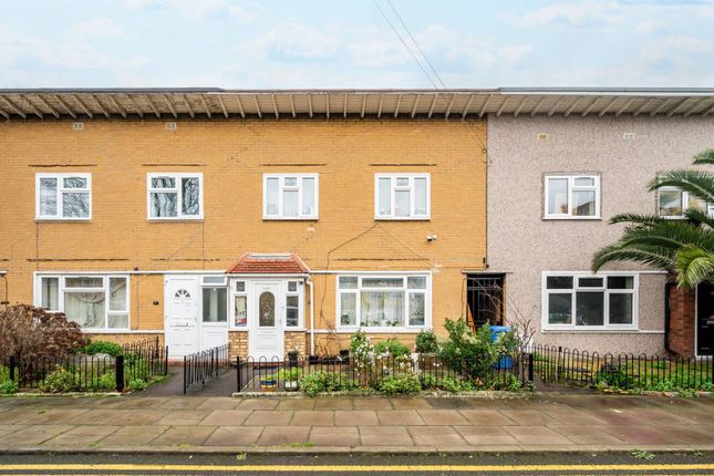 Shandy Street, Stepney, London E1, 3 bedroom semi-detached house for ...