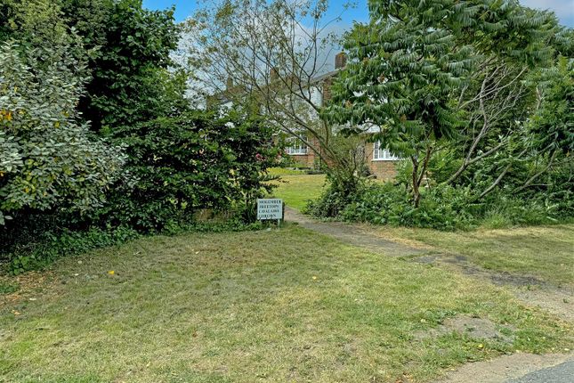 Toddington Lane, Wick, Littlehampton BN17, 3 bedroom end terrace house ...