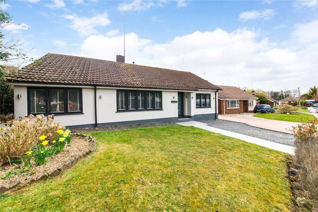 Bracondale Avenue, Istead Rise, Kent DA13, 3 bedroom bungalow for sale ...