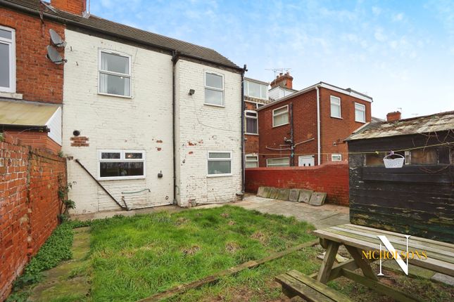 John Street, Worksop, Nottinghamshire S80, 3 bedroom semi-detached ...