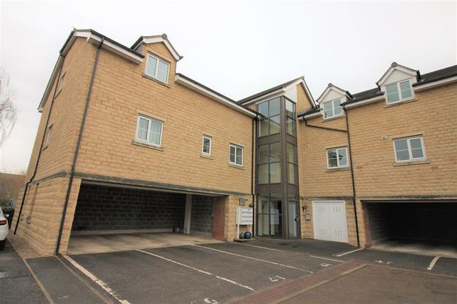Ling Court, Menston, Ilkley LS29, 2 bedroom flat for sale - 63484325 ...