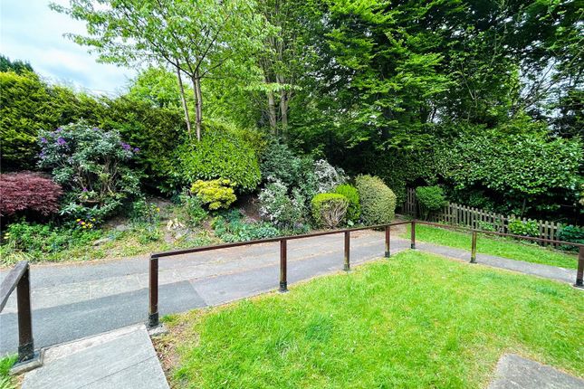 Pye Nest Rise, Halifax, West Yorkshire HX2, 2 bedroom flat for sale ...