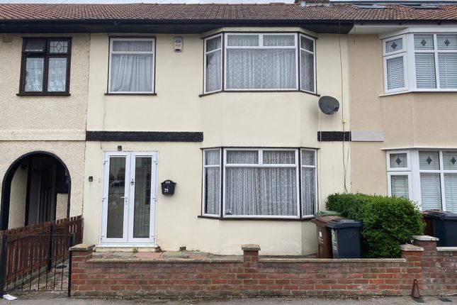 Eric Road Chadwell Heath Essex Rm6 3 Bedroom Terraced House For Sale