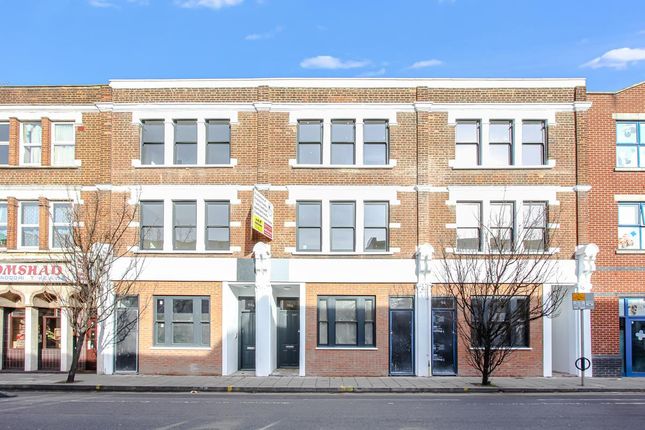 Merton High Street, Colliers Wood, London SW19, 3 bedroom maisonette ...