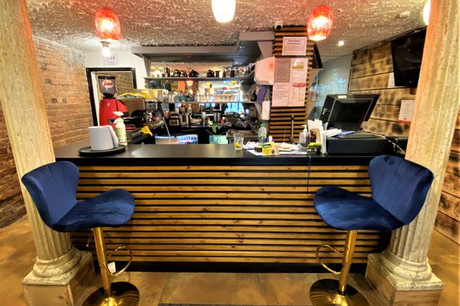 Wellfield Road, Cardiff CF24, restaurant/cafe to let - 64840114 ...