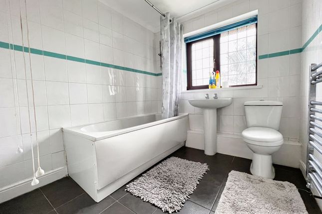 14 Willowturf Court Bryncethin Bridgend Cf32 1 Bedroom Terraced