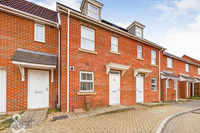 Bullfinch Drive, Harleston IP20, 3 bedroom terraced house for sale ...