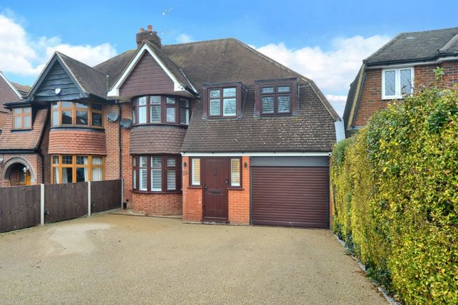 Grafton Road Worcester Park Surrey Kt4 4 Bedroom Semi Detached House