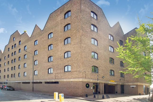 Wapping Wall, Wapping, London E1W, 2 bedroom flat to rent - 64278995 ...