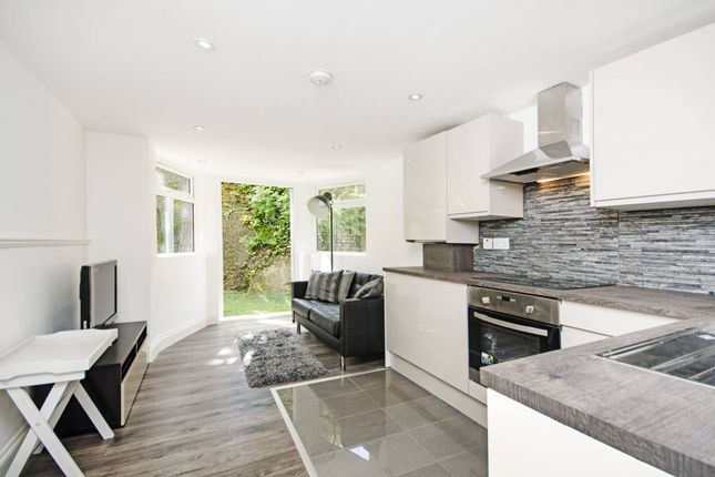 Mabley Street, Hackney, London E9, 2 bedroom flat for sale - 64396325 ...