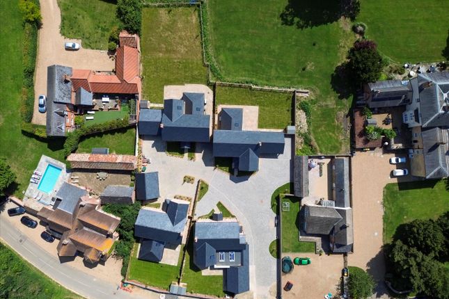 Grange Farm Close, Upper Dean, Huntingdon, Cambridgeshire PE28., 4 ...