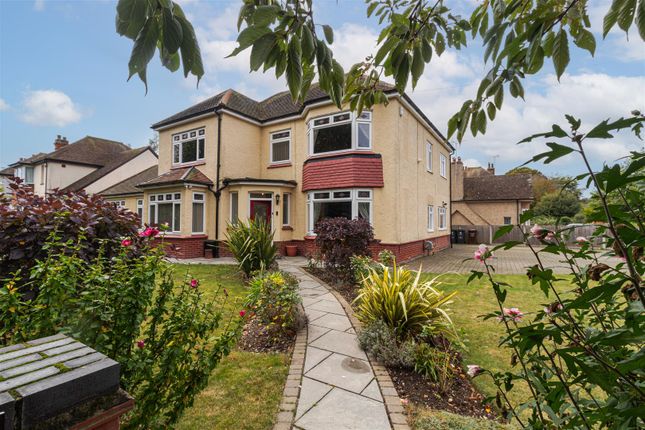 Homes for Sale in Clacton-on-Sea - Buy Property in Clacton-on-Sea ...