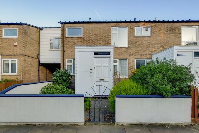 4 bed terraced house for sale in Stormont Road, London SW11 - Zoopla