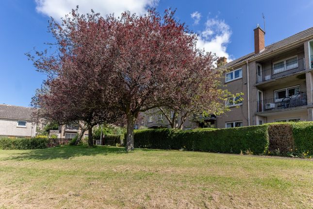 Oxgangs Crescent, Oxgangs, Edinburgh EH13, 2 bedroom flat for sale ...