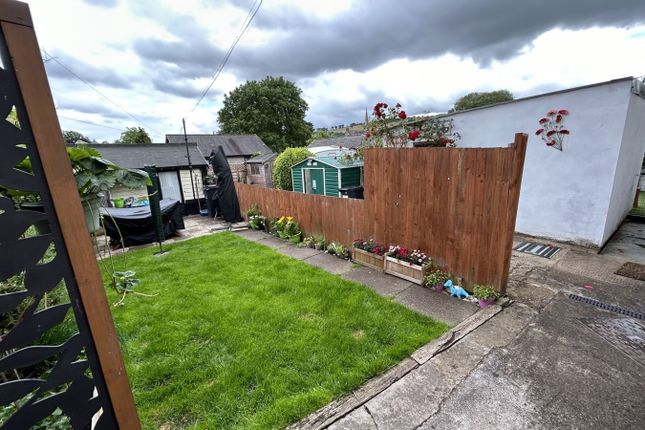 Free Street Brecon Ld3 3 Bedroom End Terrace House For Sale