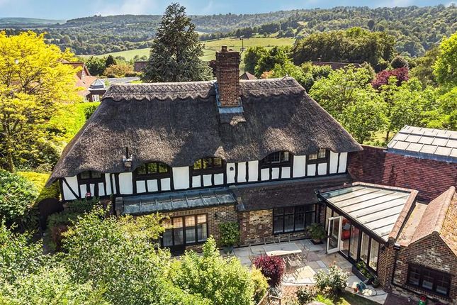 Homes for Sale in Leatherhead - Buy Property in Leatherhead - Primelocation