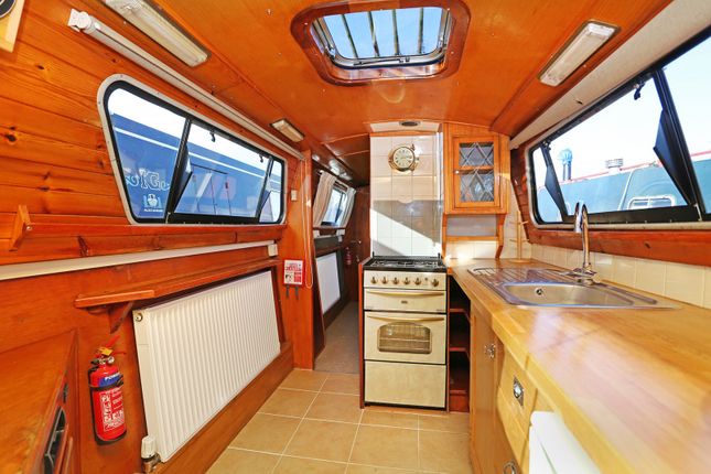 Packet Boat Marina, Packet Boat Lane, Uxbridge UB8, 2 bedroom houseboat ...