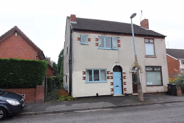 Cottage Street Kingswinford Dy6 3 Bedroom Semi Detached House For